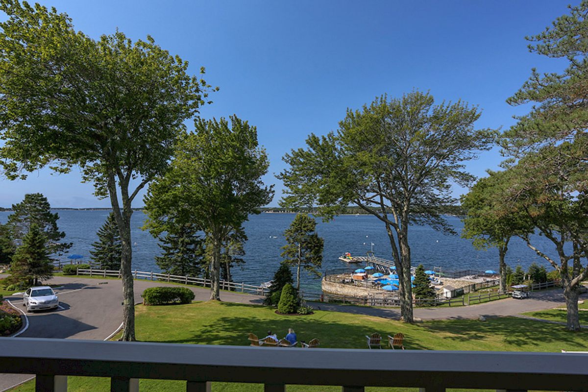 Spacious Serenity: Experience Comfort in The Lodges at Spruce Point Inn